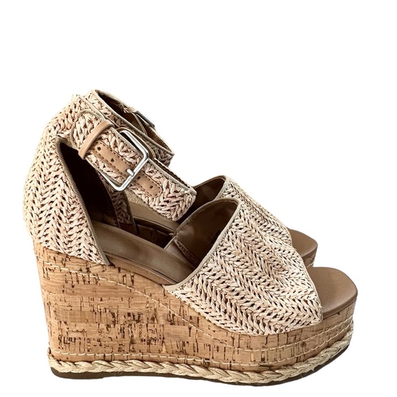 Universal Thread | Shoes | Universal Thread Tan Julianna Cork Heel ...